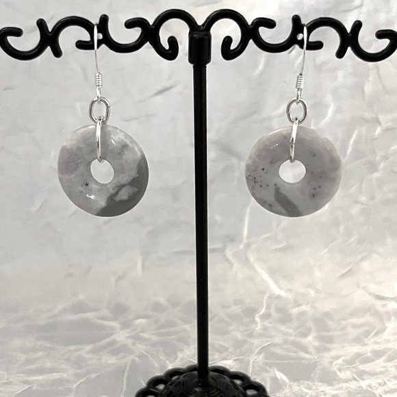 Island Willow Boutique | Jewelry | Peace Jade Serpentine White Quartz ...